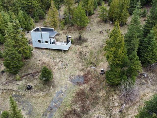 192 Falcon Ln, Saint Maries, ID 83861