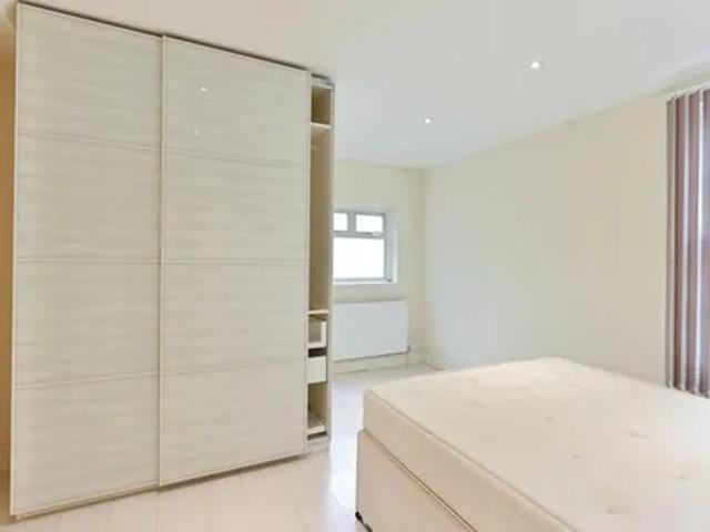 192 Kingston Road, London, SW19 3NU, United Kingdom | 1 bed apartment for rent #140226383 | Rentberry