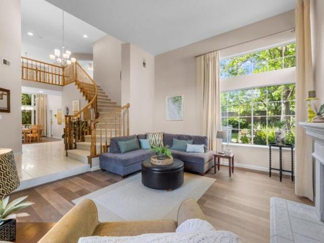 192 Orange Blossom Cir, Folsom, CA 95630