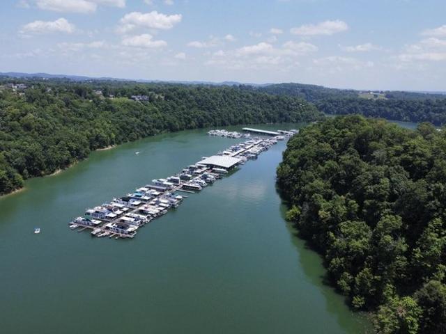 192 Lees Ford Dock Rd, Nancy, KY 42544