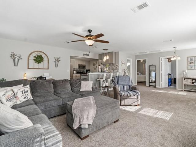 192 Miller Rd, Livingston, TX 77351