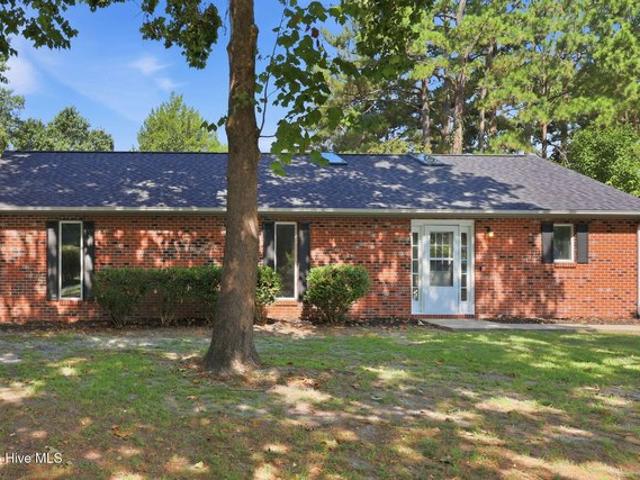 192 Sherrill Loop Rd, Sneads Ferry, NC 28460