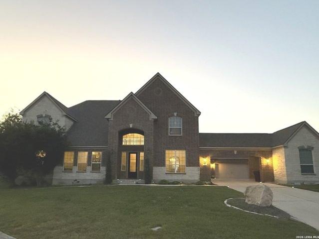 192 Sunrise Hl, Castroville, TX 78009