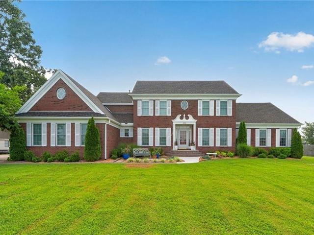 192 Pinkley Rd, Elm Springs, AR 72762