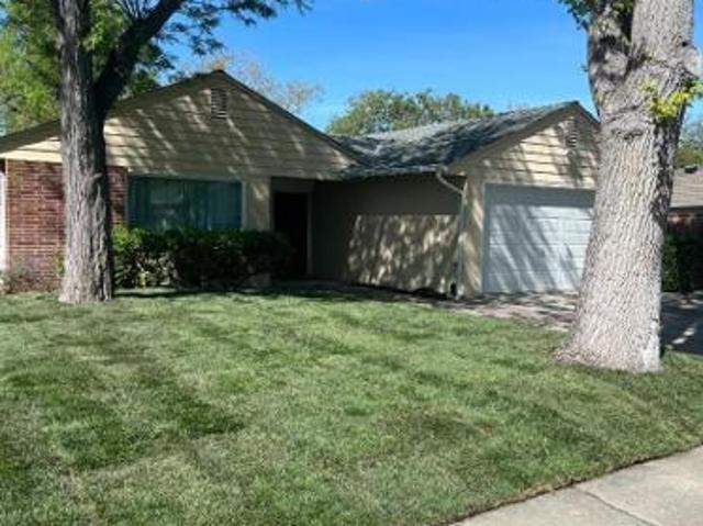 192 Walter Hays Dr, Palo Alto, CA 94303