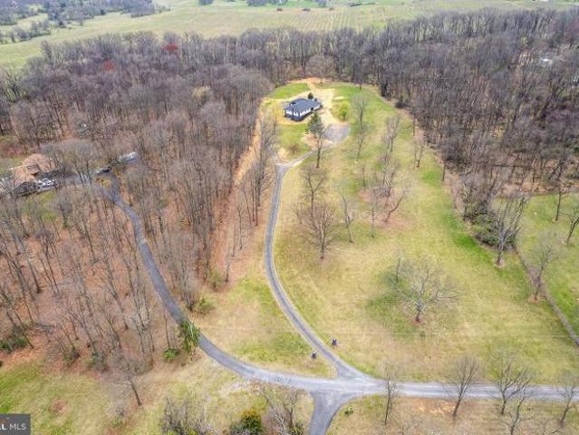 192 Tuscarora Rd, Winchester, VA 22603