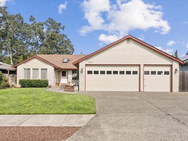 19341 Inishbride Ct, Oregon City, OR 97045