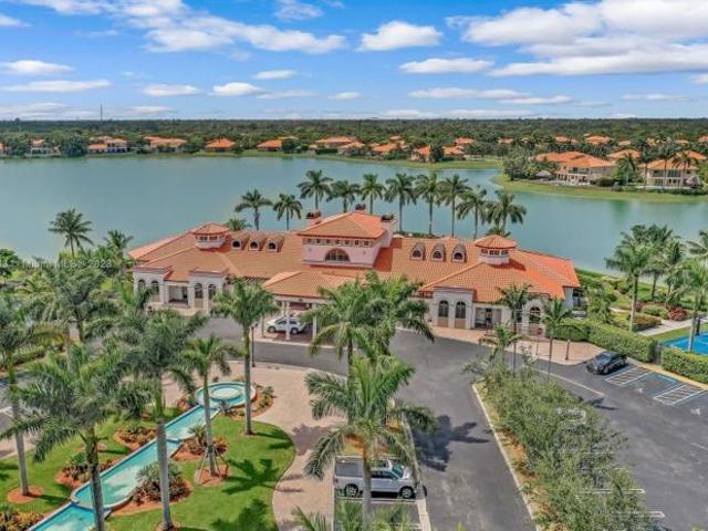 19347 79th Pl SW, Cutler Bay, FL 33157