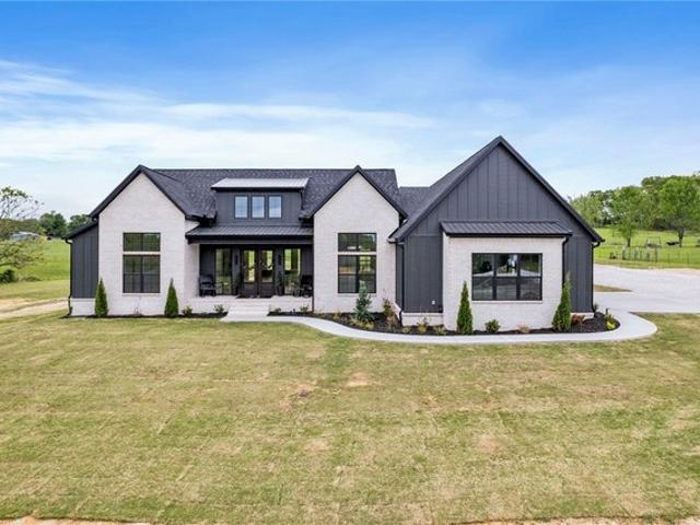 19344 Hughes Rd, Garfield, AR 72732