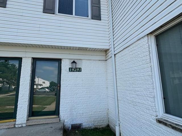 19345 Gaynon 3 Bedroom Apartment for Rent at 19345 Gaynon Dr, Mount Clemens, MI 48035 Clinton Township