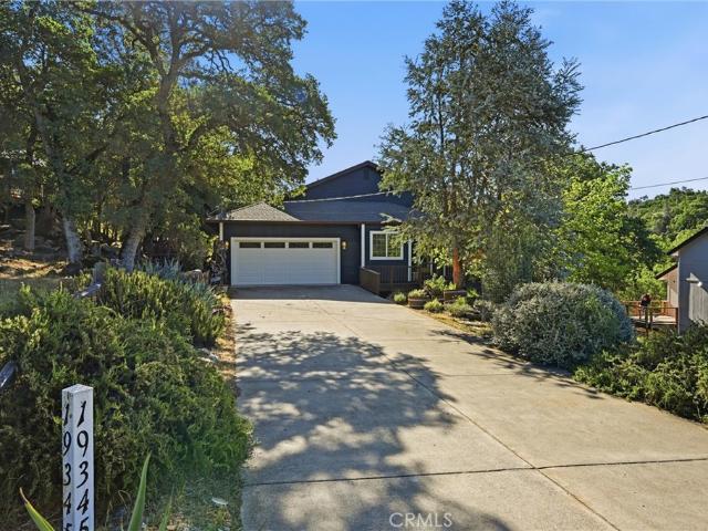 19345 Moon Ridge