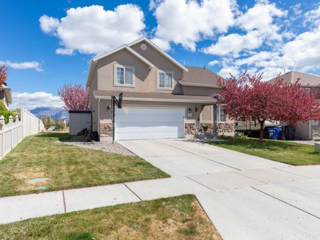 1934 N Trellis Pl W, Saratoga Springs, UT 84045