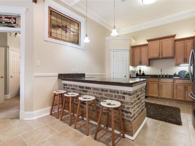 1934 Burgundy Street # B