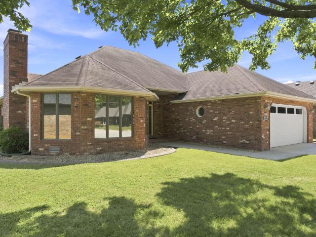 1934 E Ridgewood Drive
