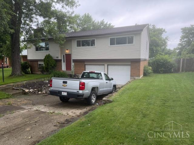 1934 W Kemper Road