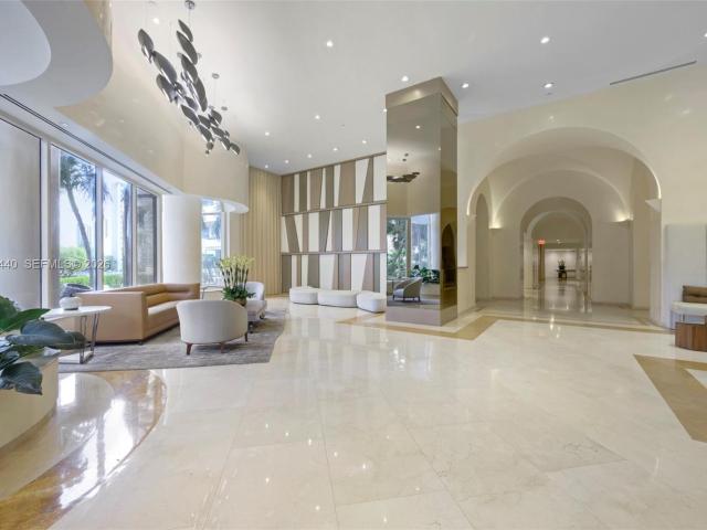 19355 Turnberry Way # 15G, Aventura FL 33180 #15G Aventura