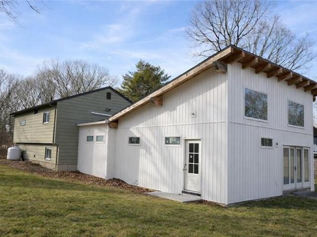 1935 Matunuck School House Rd, South Kingstown, RI 02879