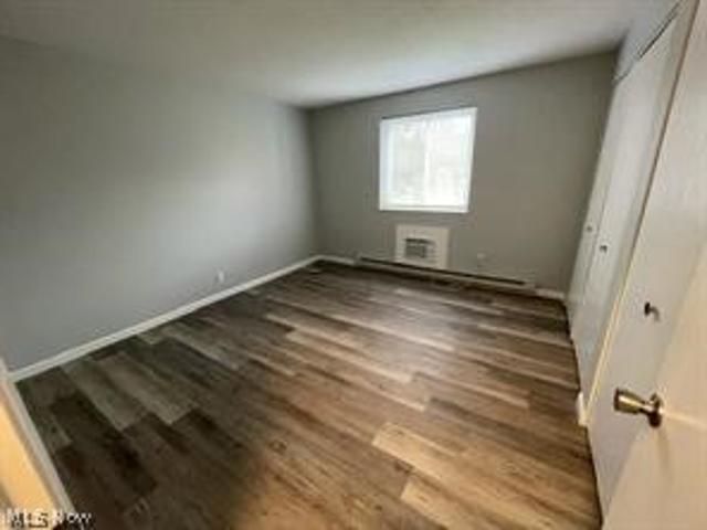 1935 Brookside Drive 206