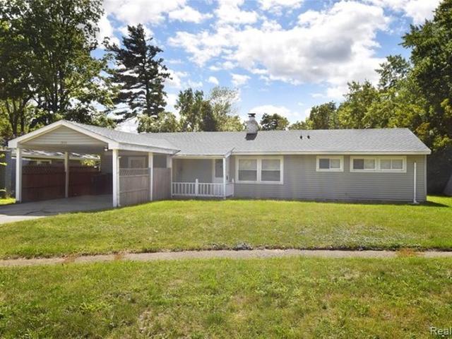 1935 Carmanbrook Pkwy, Flint, MI 48507