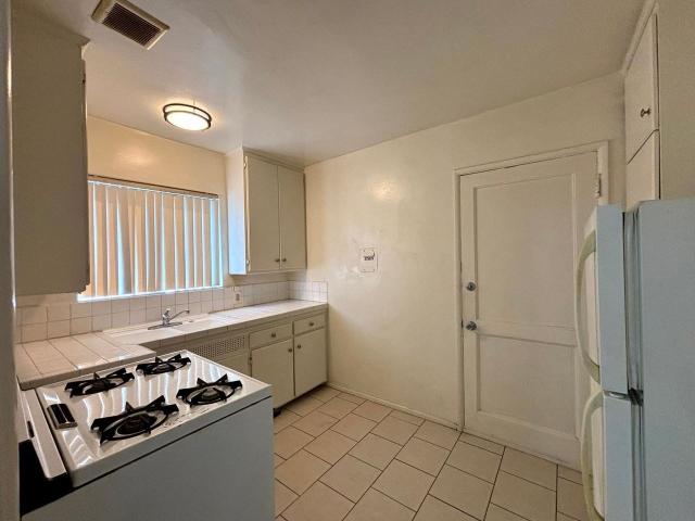 1935 Cloverfield Blvd 1 Bedroom Apartment for Rent at 1935 Cloverfield Blvd, Santa Monica, CA 90404 Pico