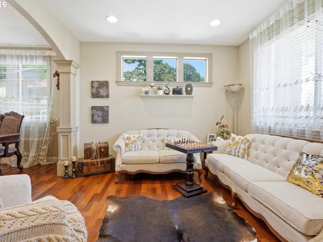 1935 e forbes ct