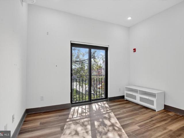 1935 E Hazzard Street # 303
