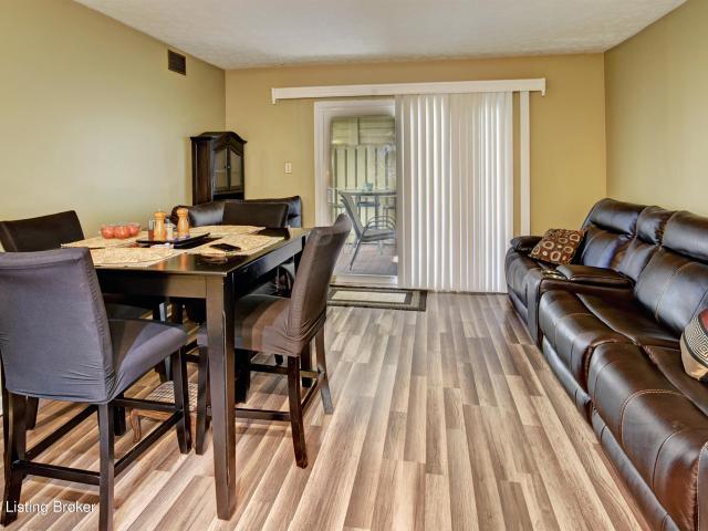 1935 Gardiner Ln APT E70