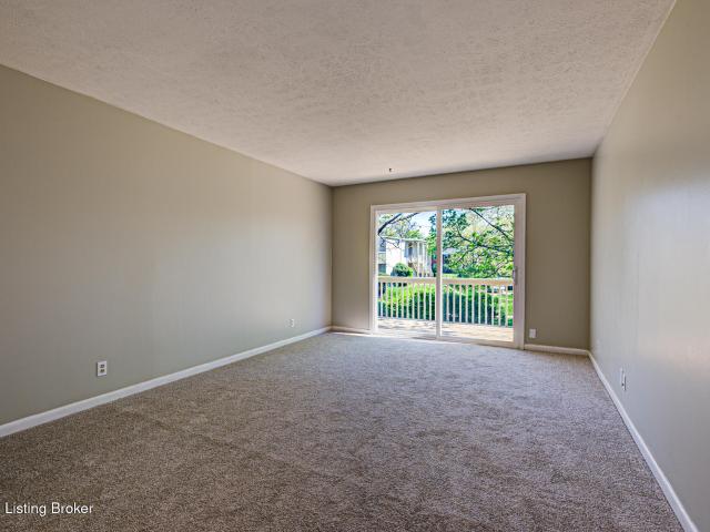 1935 Gardiner Ln C44