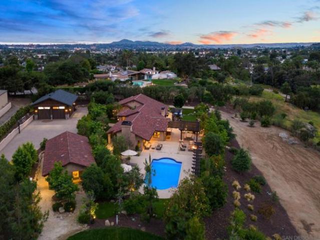 1935 Granite Hills Dr, El Cajon, CA 92019