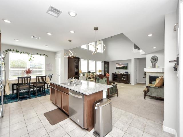 1935 Heather Cyn Dr, Houston, TX 77089 | MLS #73350