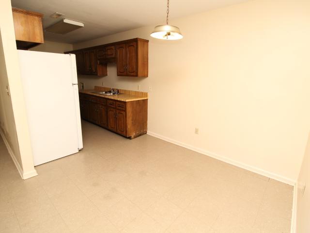 1935 High St # 7