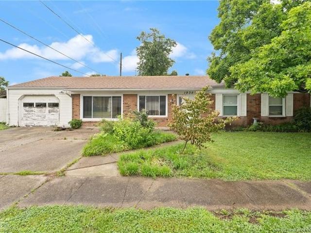 1935 Lilly Ln, Jeffersonville, IN 47130
