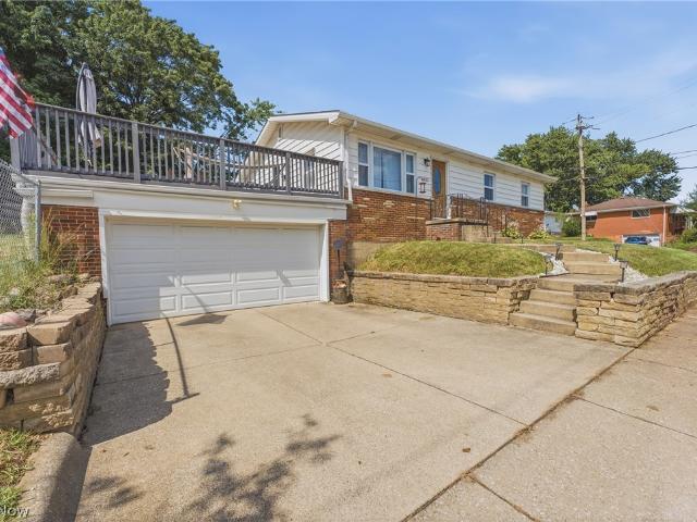 1935 Quayle Drive
