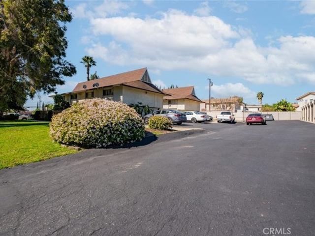 1935 Royalty Dr, Pomona, CA 91767