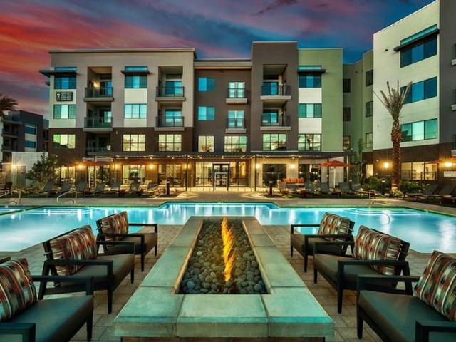 1935 S San Tan Village Pkwy, Gilbert, AZ 85295