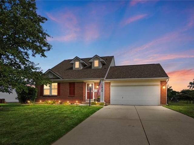 1935 Springwood Dr, Piqua, OH 45356