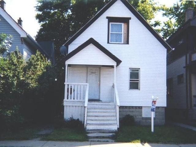 1935 W Monroe St, Milwaukee, WI 53205