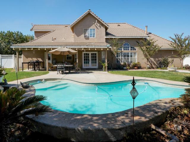 19360 Maple St, Laton, CA 93242 | MLS #646487