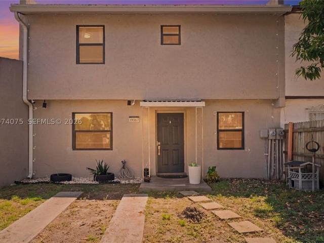 19367 NW 45th Ave, Miami Gardens, FL 33055