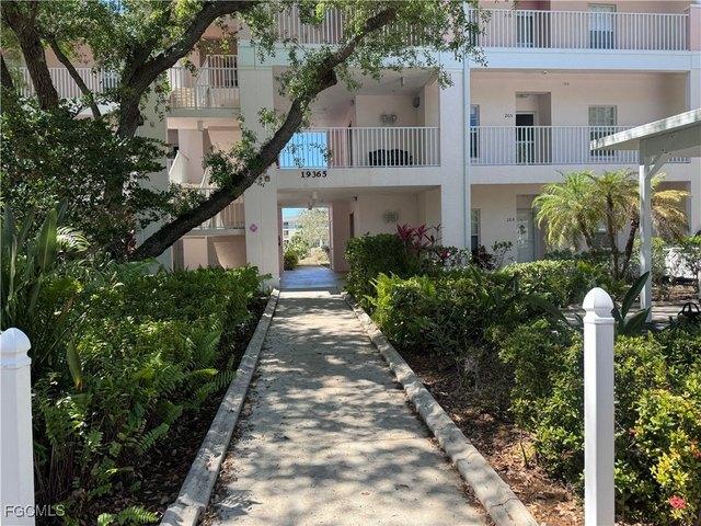 19365 Water Oak Dr Unit 308, Port Charlotte, FL 33948