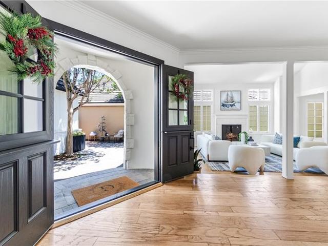 19365 Woodlands Dr, Huntington Beach, CA 92648