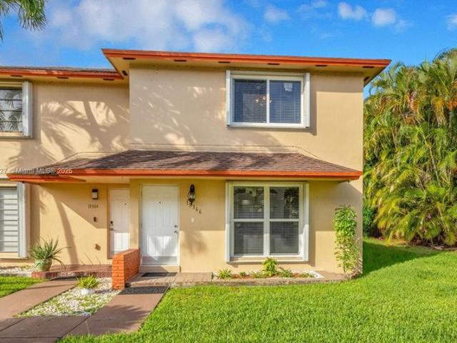 19366 SW 103rd Ct, Cutler Bay, FL 33157