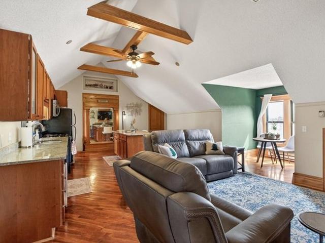 1936 Aldrich Ave S Unit E301, Minneapolis, MN 55403