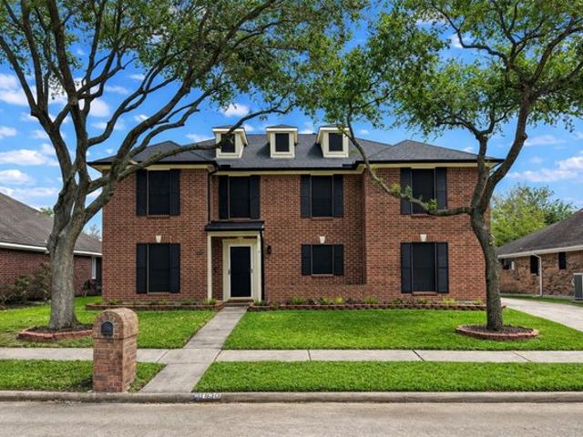 1936 Prairie Creek Dr, Pearland, TX 77581