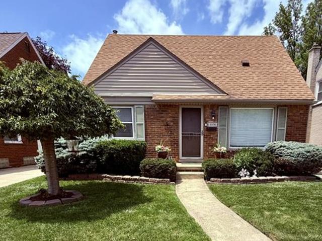1936 Walnut St, Dearborn, MI 48124