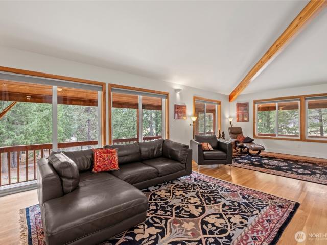 19374 Westside Dr