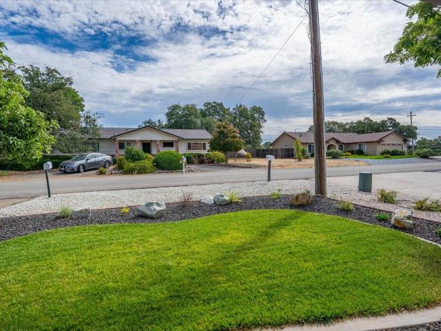 19375 Bonanza King Drive