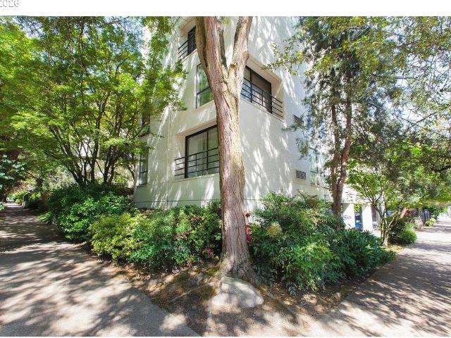 1937 nw hoyt st # 106