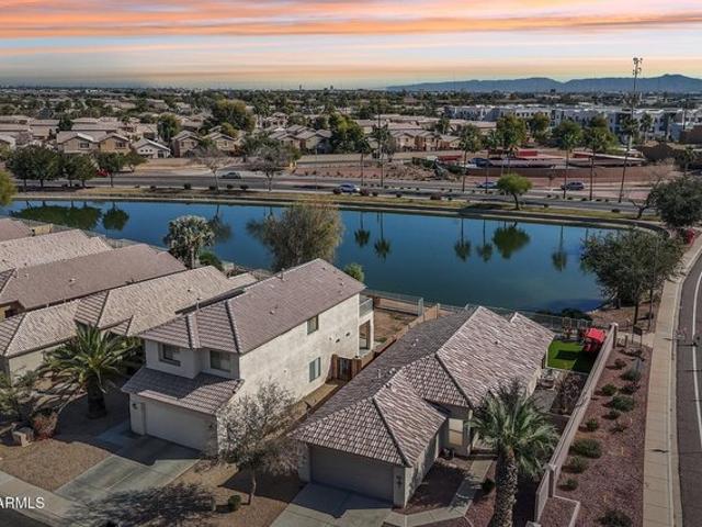 1937 N 107th Dr, Avondale, AZ 85392