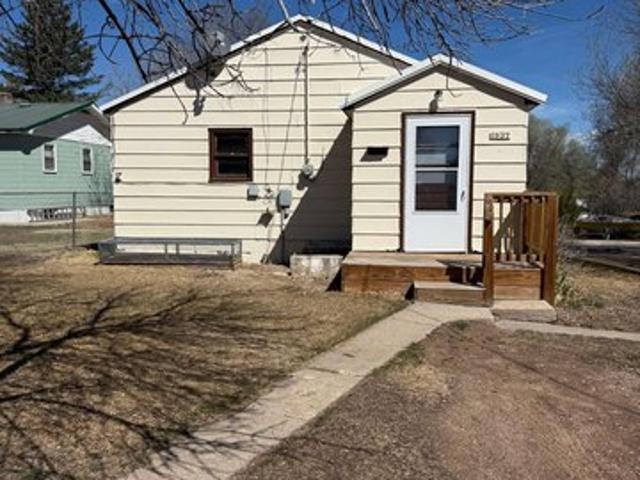 1937 Baltimore Ave, Hot Springs, SD 57747
